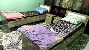 Quarto casal standard, varanda, vista para o jardim | Wi-Fi de cortesia