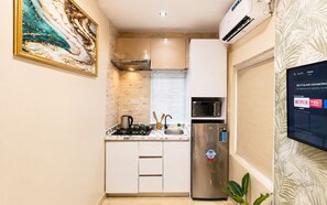 Suíte estúdio conforto | Cozinha privada | Geladeira, micro-ondas, torradeira, freezer