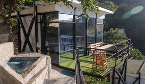 Bungalow Deluxe, varanda, vista para o mar | Refeições ao ar livre