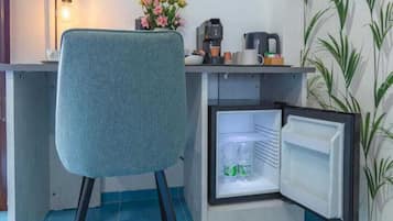 Quarto Triplo Deluxe, vista para o mar | Cofre no quarto, secretária, quartos insonorizados