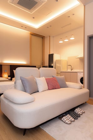 Suite Familiar | Secretária, Wi-fi grátis