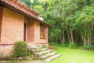 Fachada da propriedade