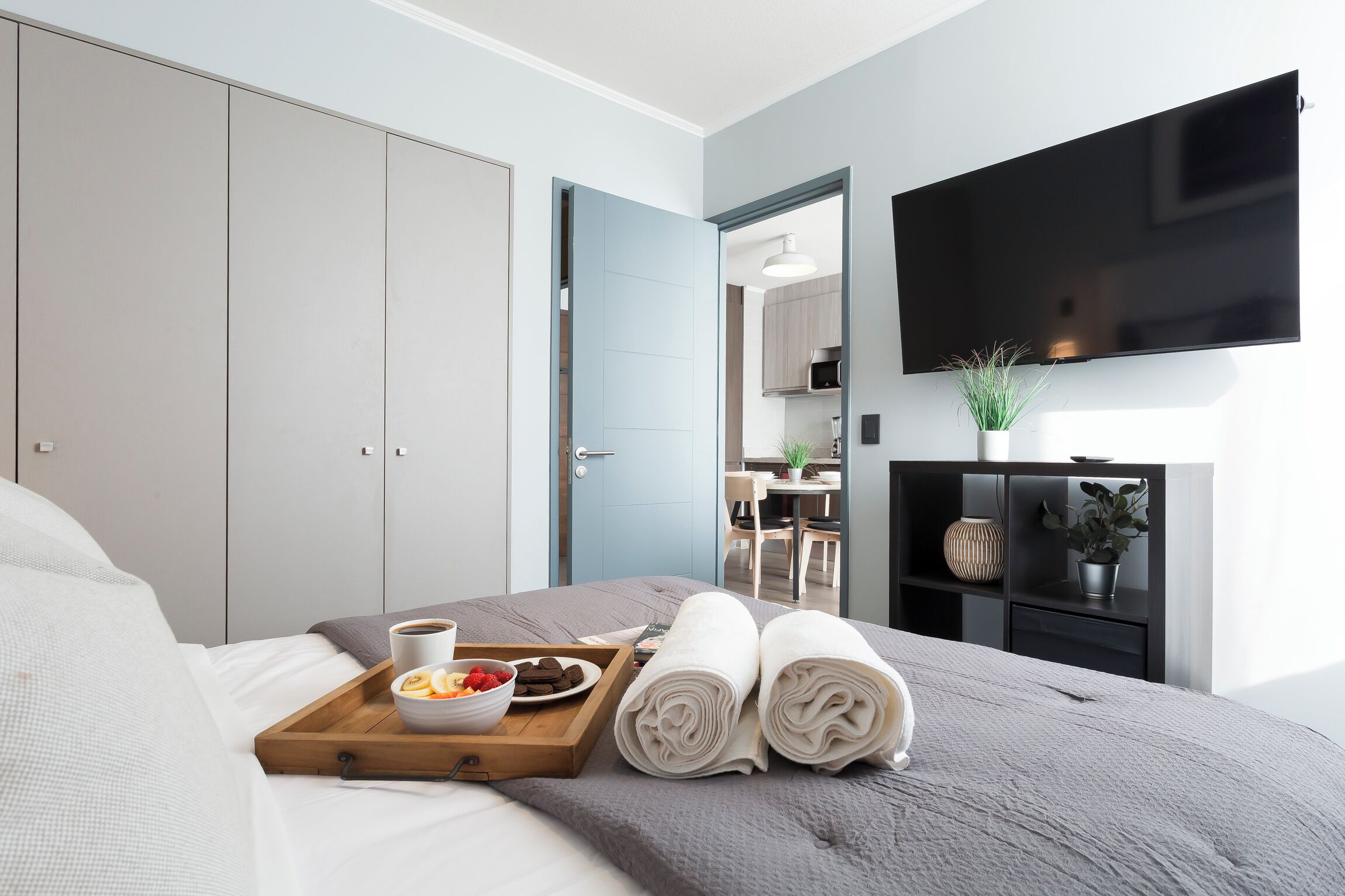 Apartamento, 2 quartos, ar-condicionado, vista para a cidade | Ferros/tábuas de passar roupa, Wi-Fi de cortesia