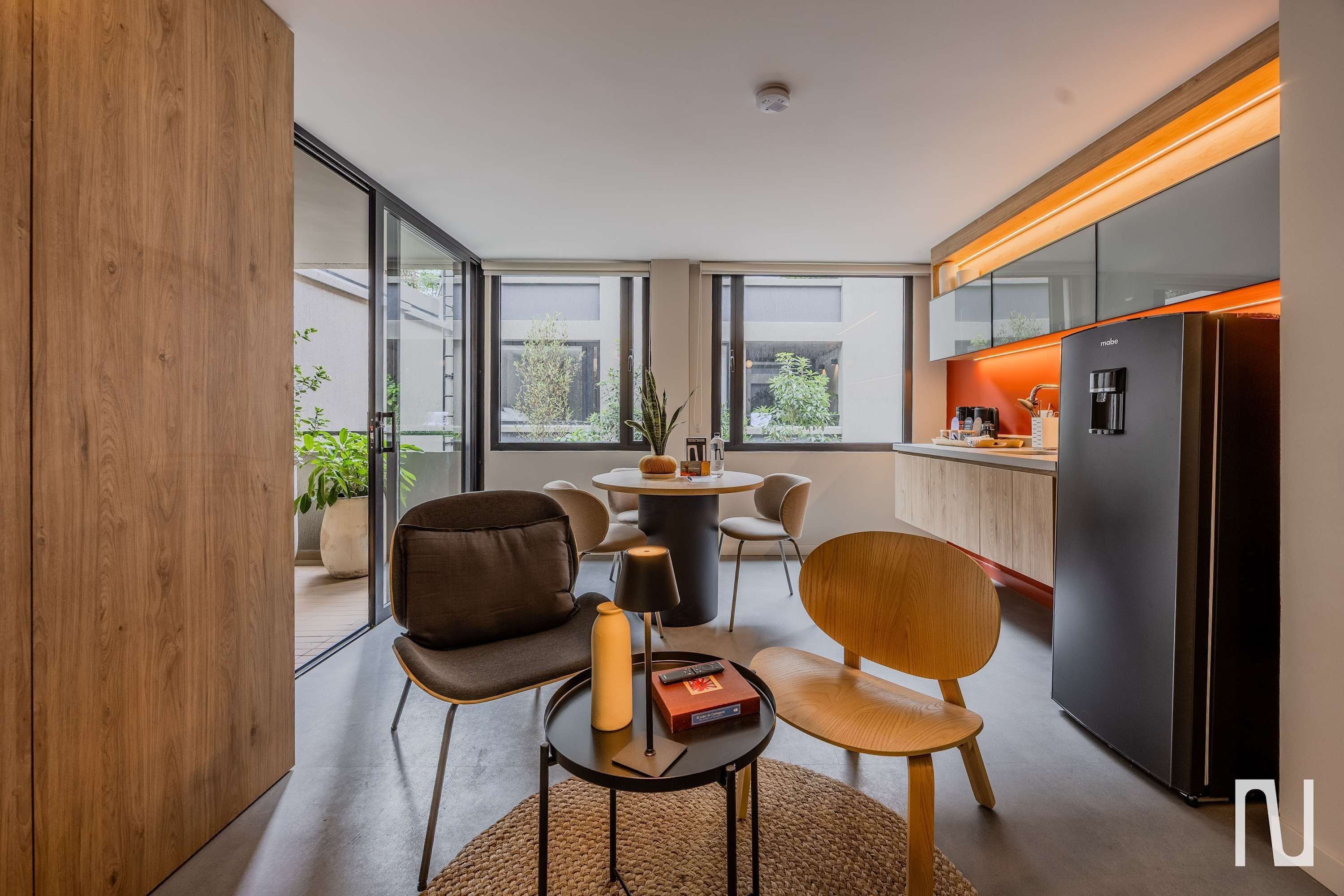Apartamento, várias camas, pátio, Vista para a cidade (Gardens B201 + Sat) | Interior