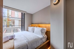 Apartamento, várias camas, varanda, vista para a cidade (Gardens B201 + Sat) | 3 quartos