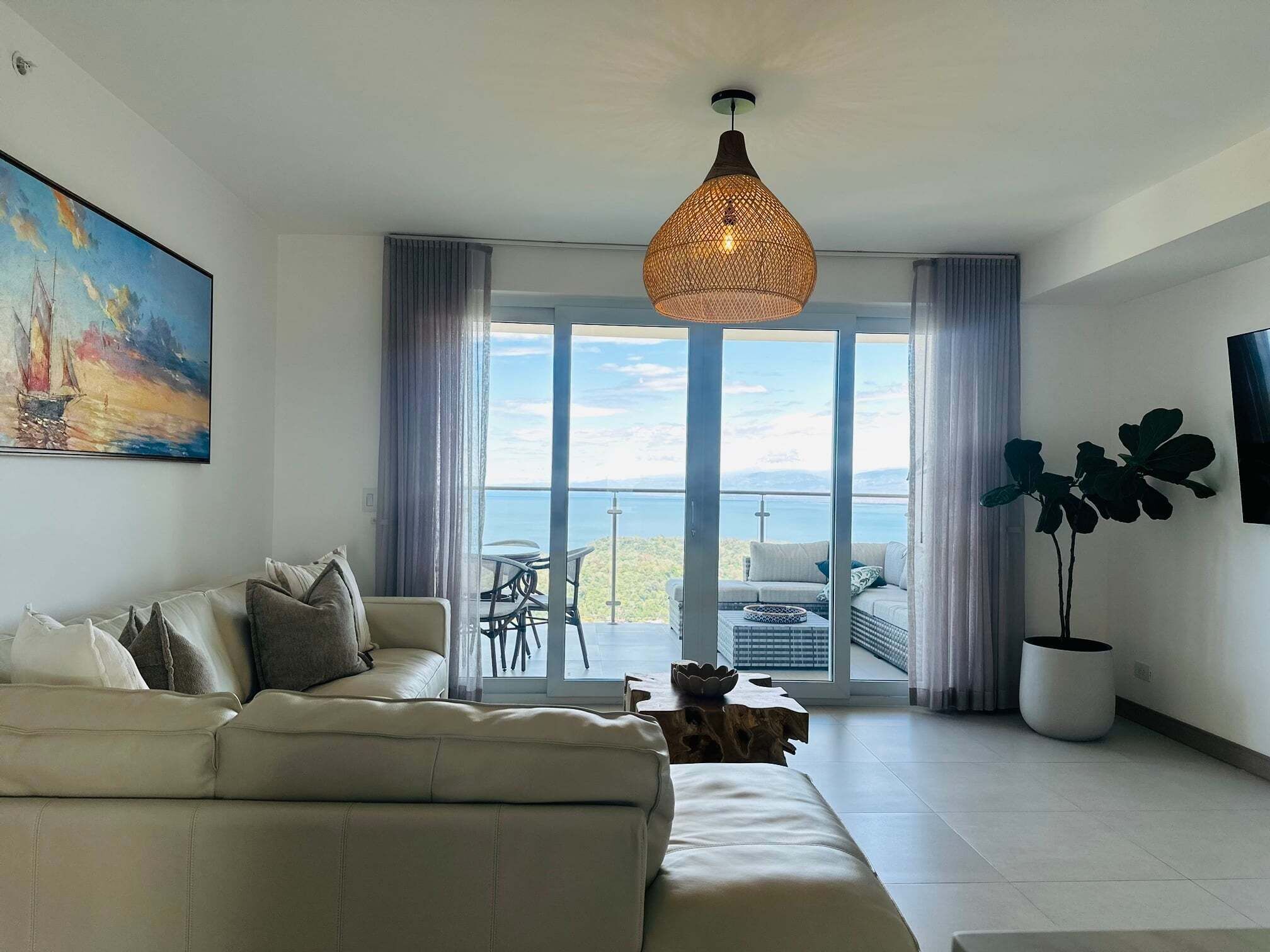 Apartamento, várias camas (Mar a Mar 1201) | Área de estar