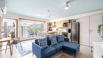 Apartamento, 2 camas queen-size, vista para a montanha (Viva Jaco Viva Jaco 2BR/1BT (12-04A)) | Vista do quarto