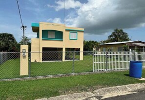 Apartamento, pátio | Terrenos do alojamento