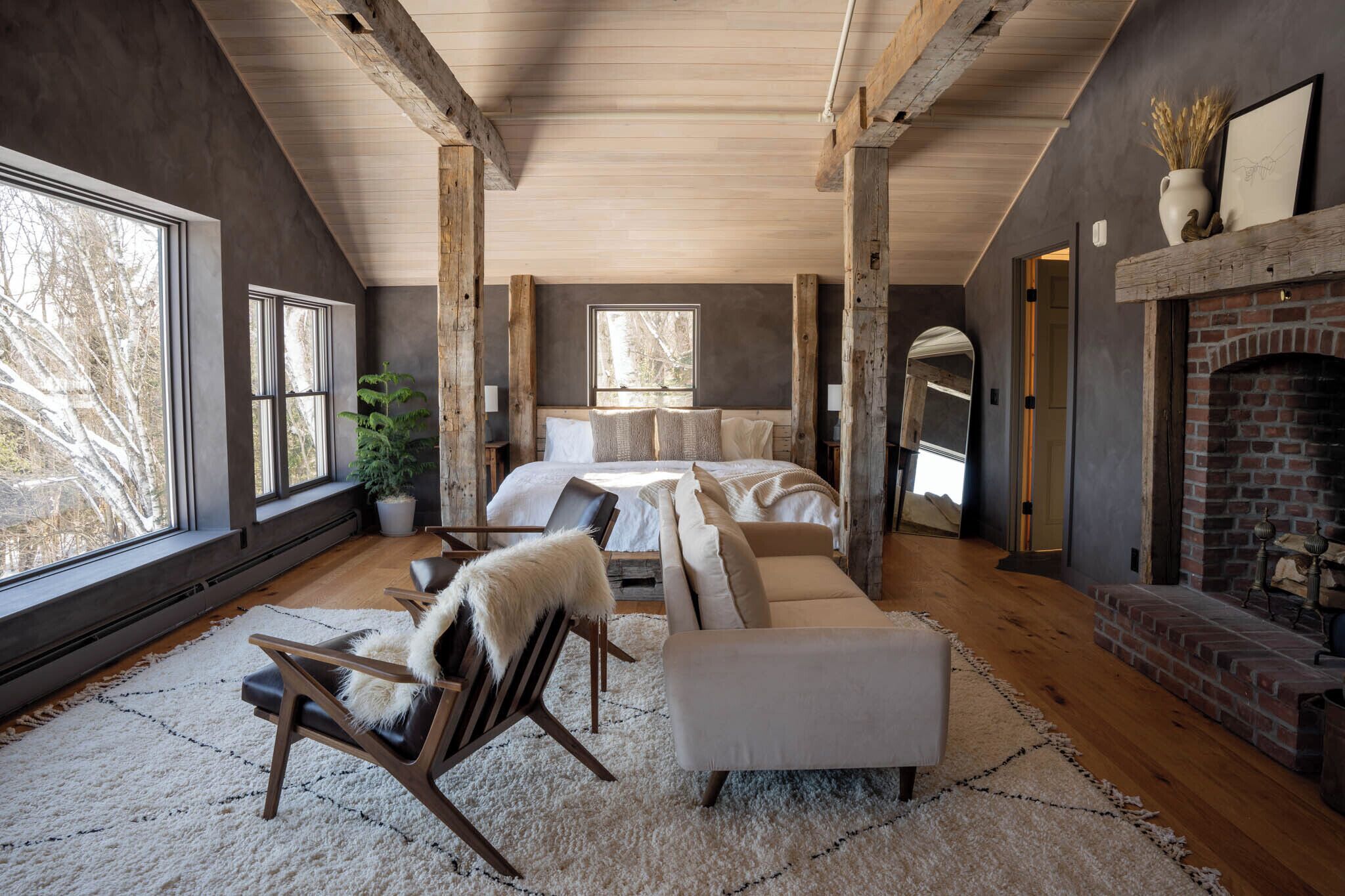 Sterling Forest Lodge <> A Boutique Mountain Retreat - Stowe, VT