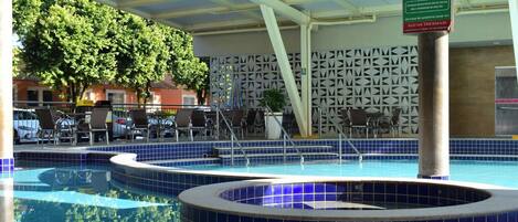7 piscinas exteriores