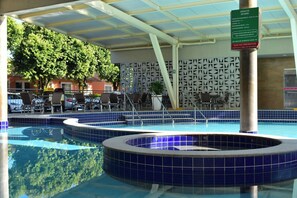 7 piscinas exteriores 
