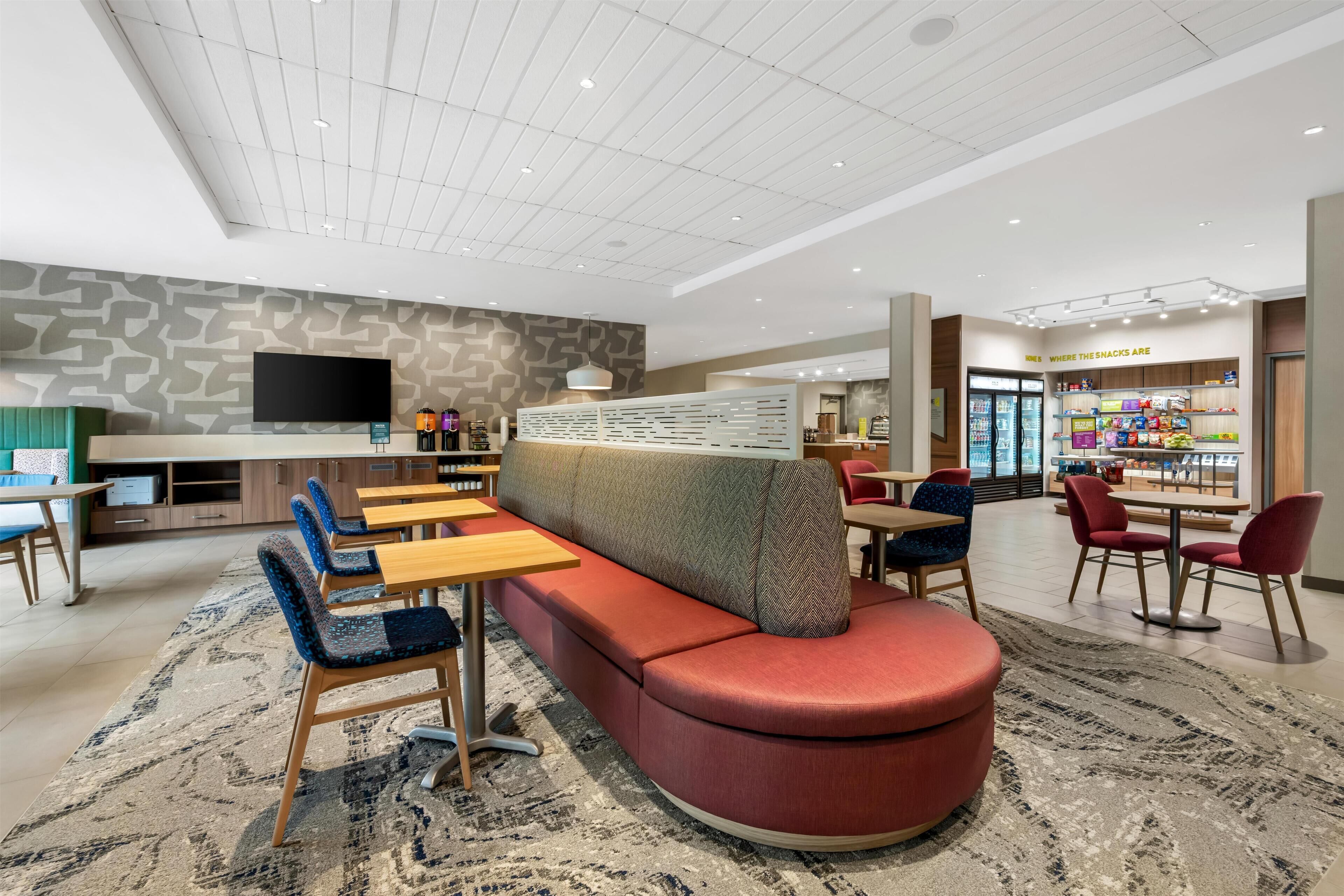Café da manhã com buffet grátis todos os dias