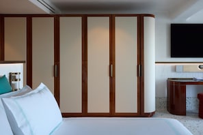 Nammos Hotel Mykonos & Villas, Mykonos: Hotel Reviews, Rooms & Prices ...