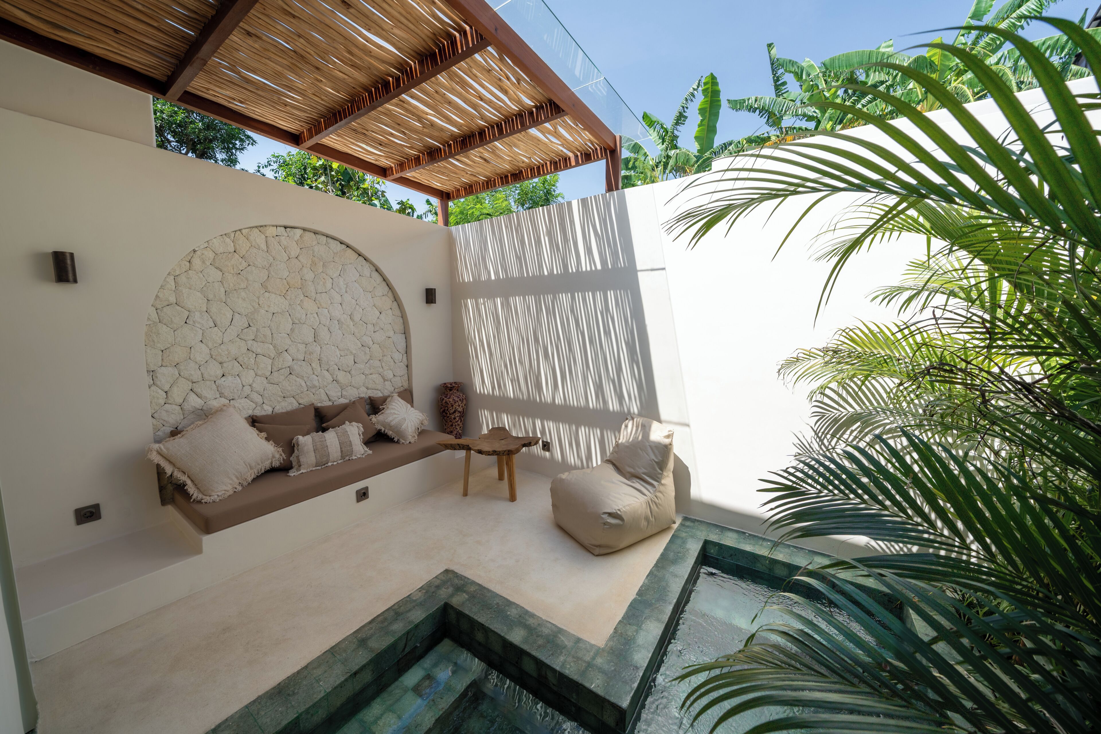 Quarto Duplo Deluxe, vista para a piscina | Terraço/pátio interior