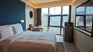 Quarto Duplo Panorâmico, Vista para a cidade | Edredões de penas, minibar grátis, Wi-fi grátis
