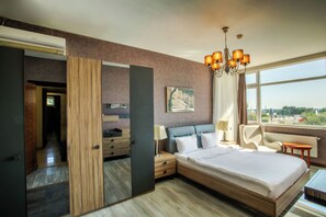 Villa Económica | Roupa de alta qualidade, minibar, cofre no quarto 
