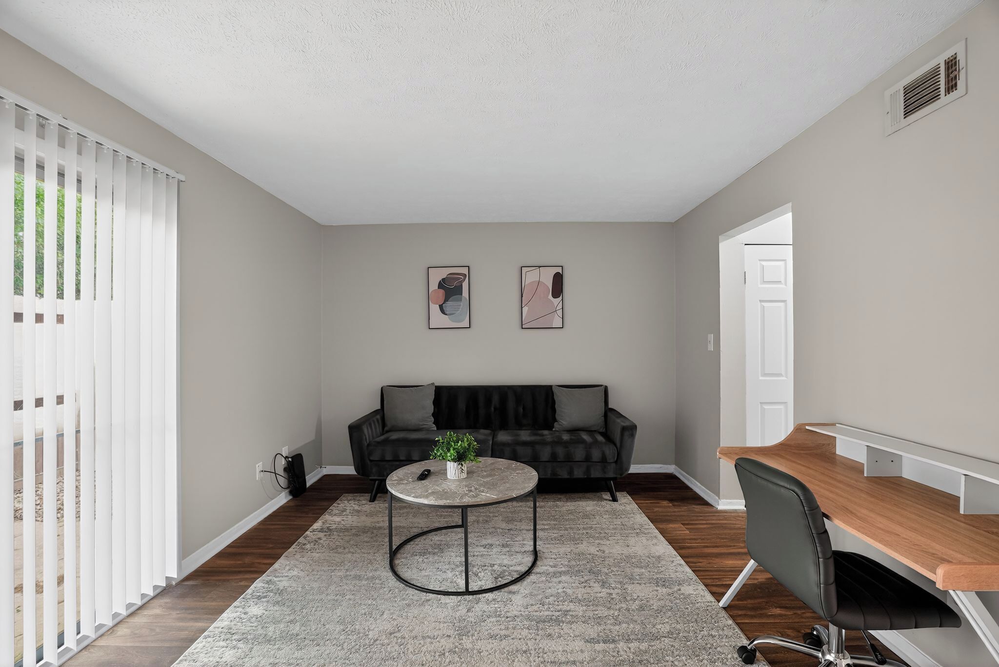 Comfortable  2br Space Near Shops And Dining - Riverdale, GA