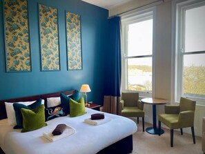Quarto Duplo ou Twin Deluxe, vista para o mar | Ferro/tábua de engomar, Wi-fi grátis 