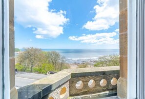 Quarto Duplo ou Twin Deluxe, vista para o mar | Terrenos do alojamento