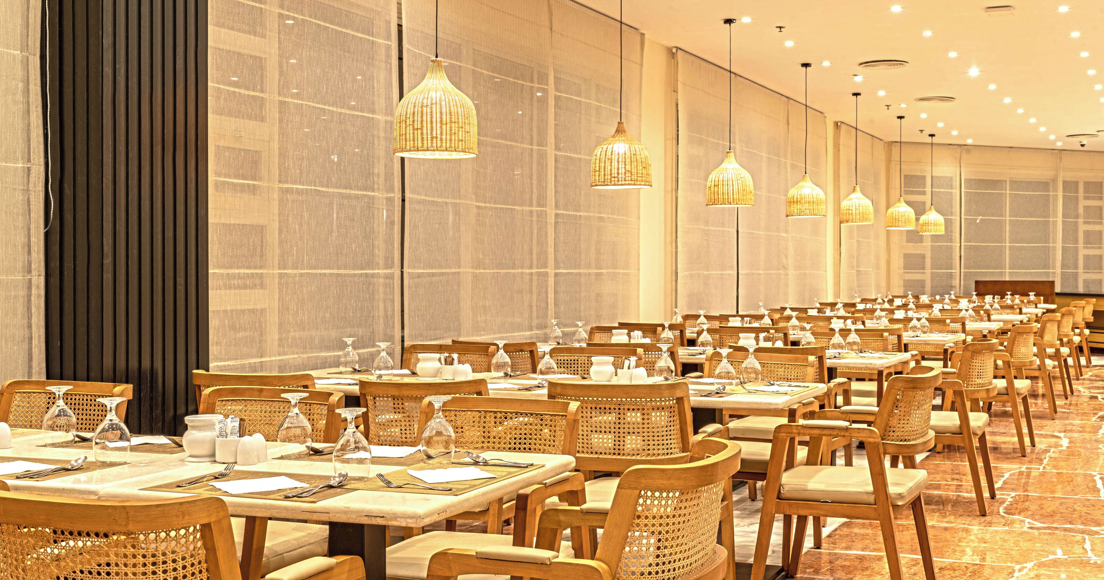 Pequeno-almoço tipo buffet diário incluído 