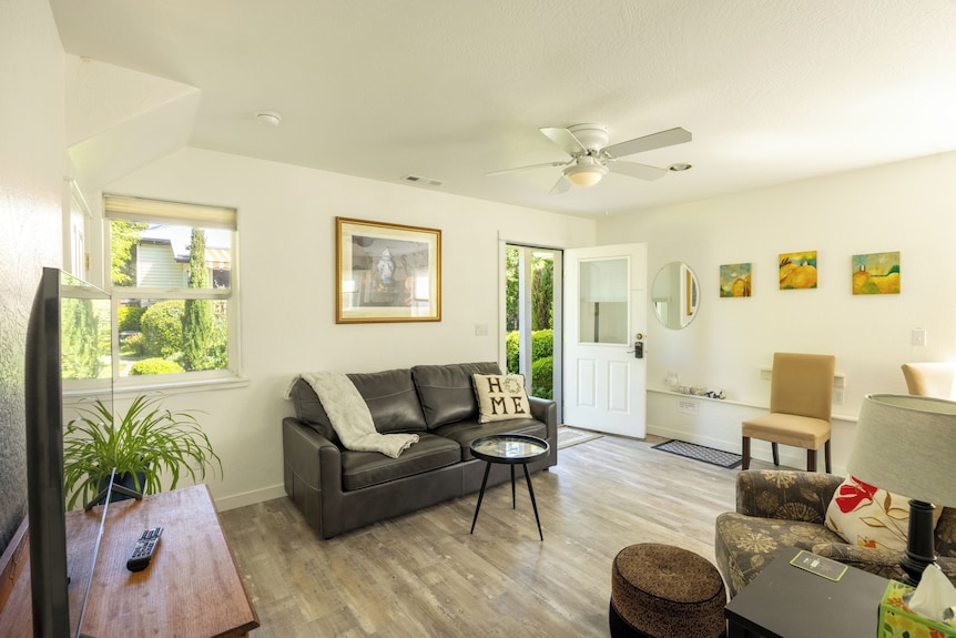 Casa Amore, Ashland, Cozy Cottage In The Heart Of Historic Ashland - Ashland, OR
