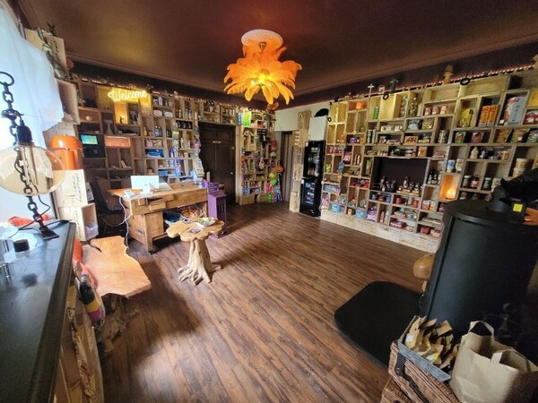Hideaway Escapes Penny Bun Geo Dome - Narberth