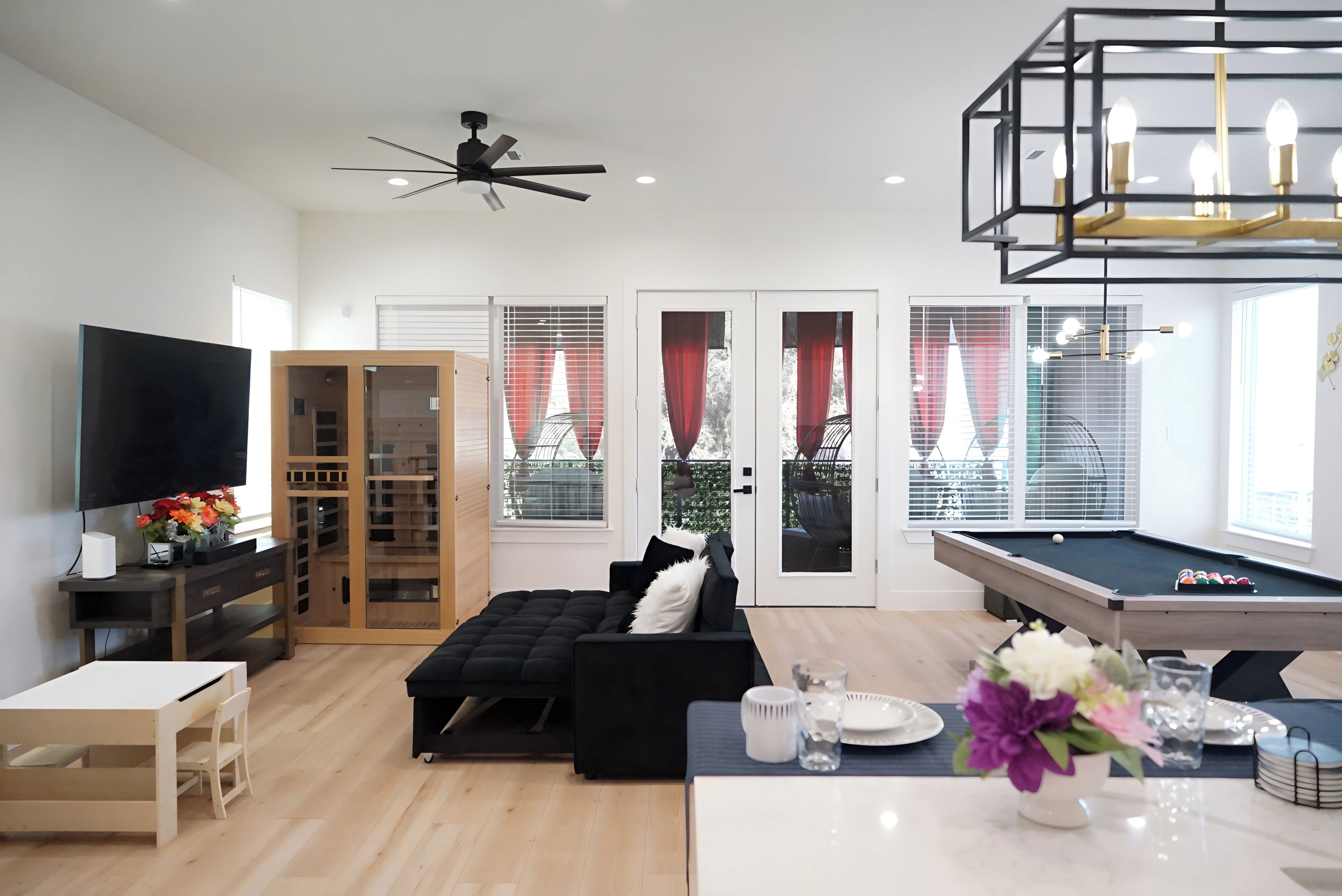 10 Persons Near Nrg & Medical Center World Cup Ready, W/sauna, Spa Atmosphere!!! - Pearland, TX