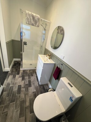 Casa luxo, vista para o jardim | Banheiro