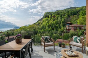 Apartamento Familiar, vários quartos, 2 casas de banho, junto à montanha (Magical Menaggio Vista) | Vista para o lago