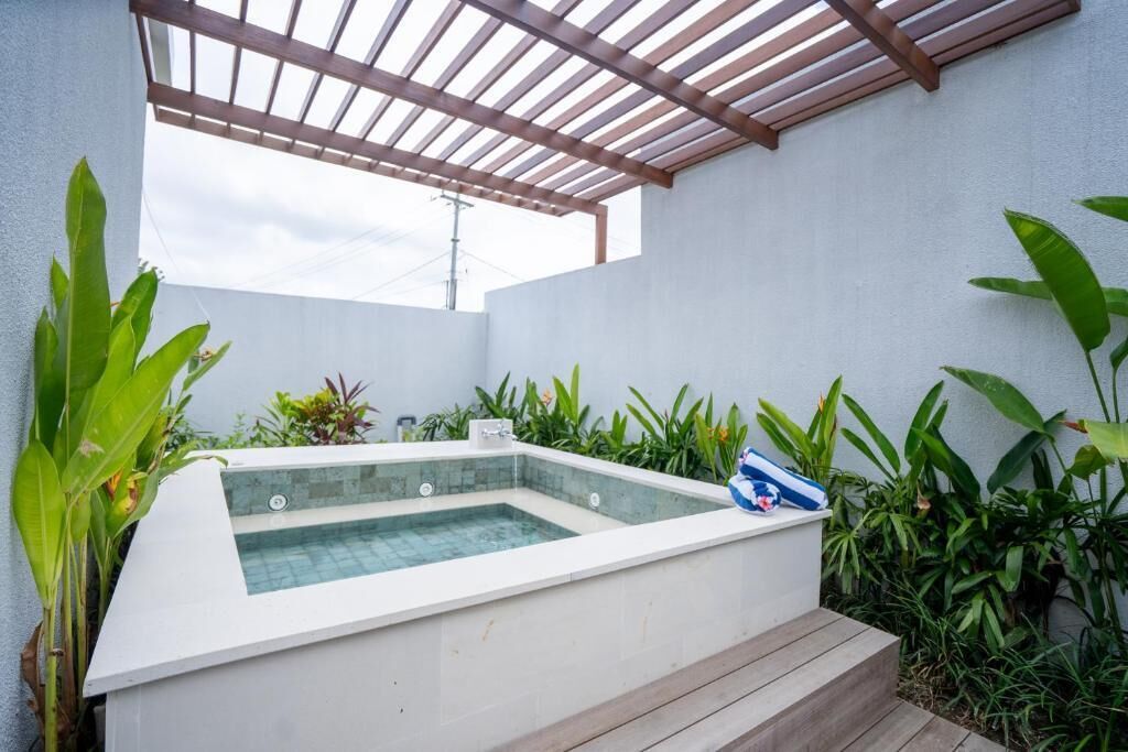 Banheira de hidromassagem exterior