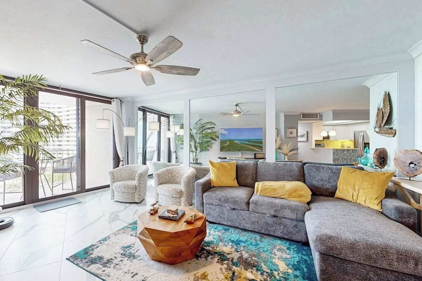 Gulf Front Condo With Heated Pool, Tennis Court, And Fitness Center - Marco Island, FL