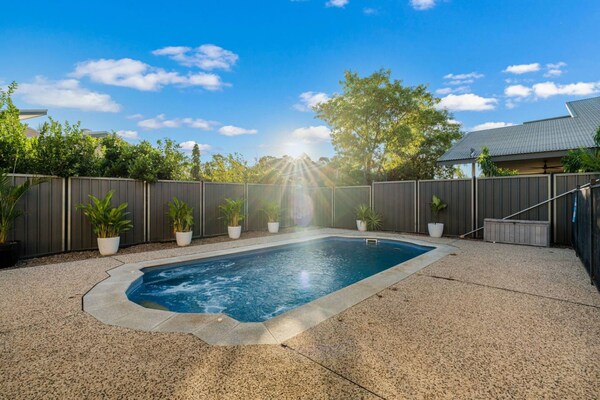 Zen Lotus Private Pool - Patio - Garage - Yard - Darwin
