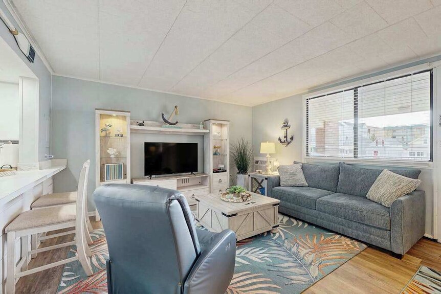 Colonial Condo 102 - Maryland Beach, MD