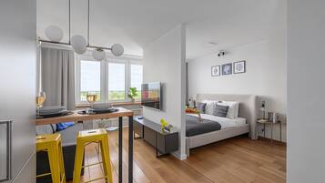 Apartamento Clássico, vista para o pátio | Cortinas/cortinados opacos, ferro/tábua de engomar