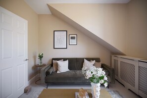 Apartamento, sacada | Área de estar