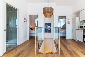 Apartamento luxo, 2 quartos | Parte interna