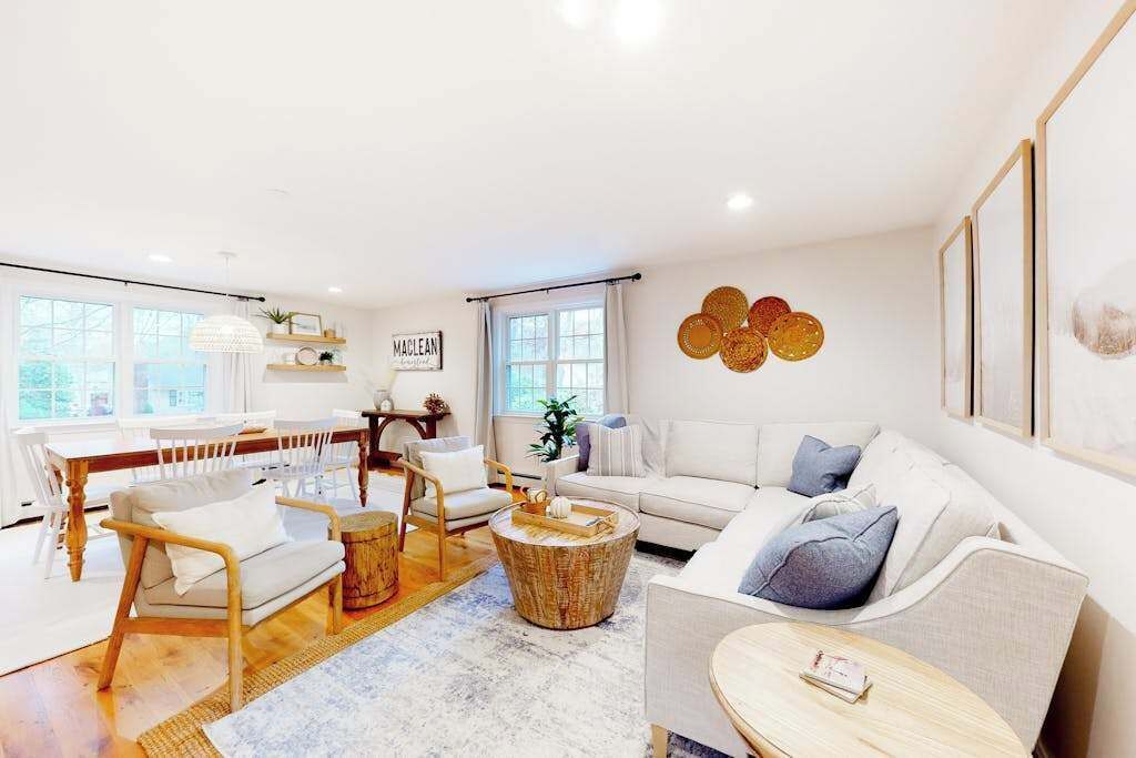 Incredibly Spacious Home With Games, Bikes, Kayaks, Firepit & Amazing Yard - New Seabury, MA
