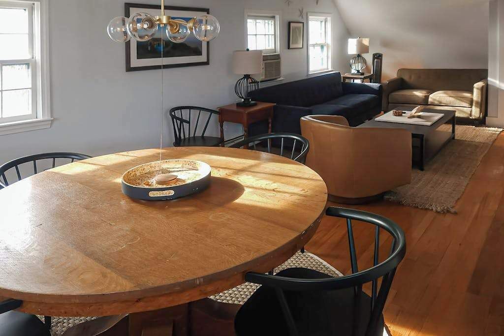 Coastal Retreat With Sleeping Den, Balcony, Updated Kitchen & Prime Location - Provincetown, MA