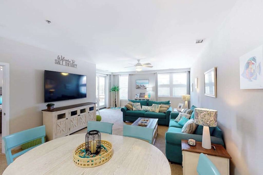 Sunny Beach Condo With Washer/dryer, Pool/hot Tub & Gym - Virginia Beach, VA
