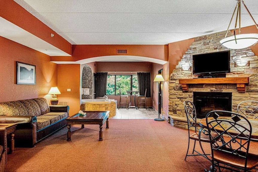 Family Getaway At Chula Vista Discount Perks - Wisconsin Dells, WI