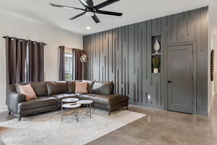 Outdoor Oasis +Fire Pit + Game Room + Sleeps 10 - Murfreesboro, TN