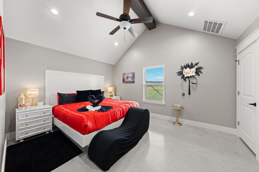 Vista Moon: Cabin F - Pool, Chapel, Fire Pit - Fredericksburg, TX