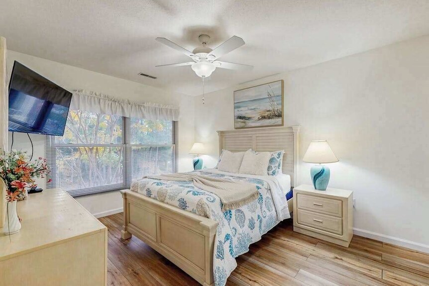 Sea Colony 2nd Floor Condo With Pools, Tennis/pickle Ball Courts, Fitness Center - Bethany Beach, DE