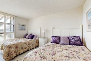 Oceanfront complex with beach access & charm - pools, tennis, fitness ...