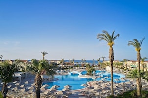 Piscina interior, piscina exterior