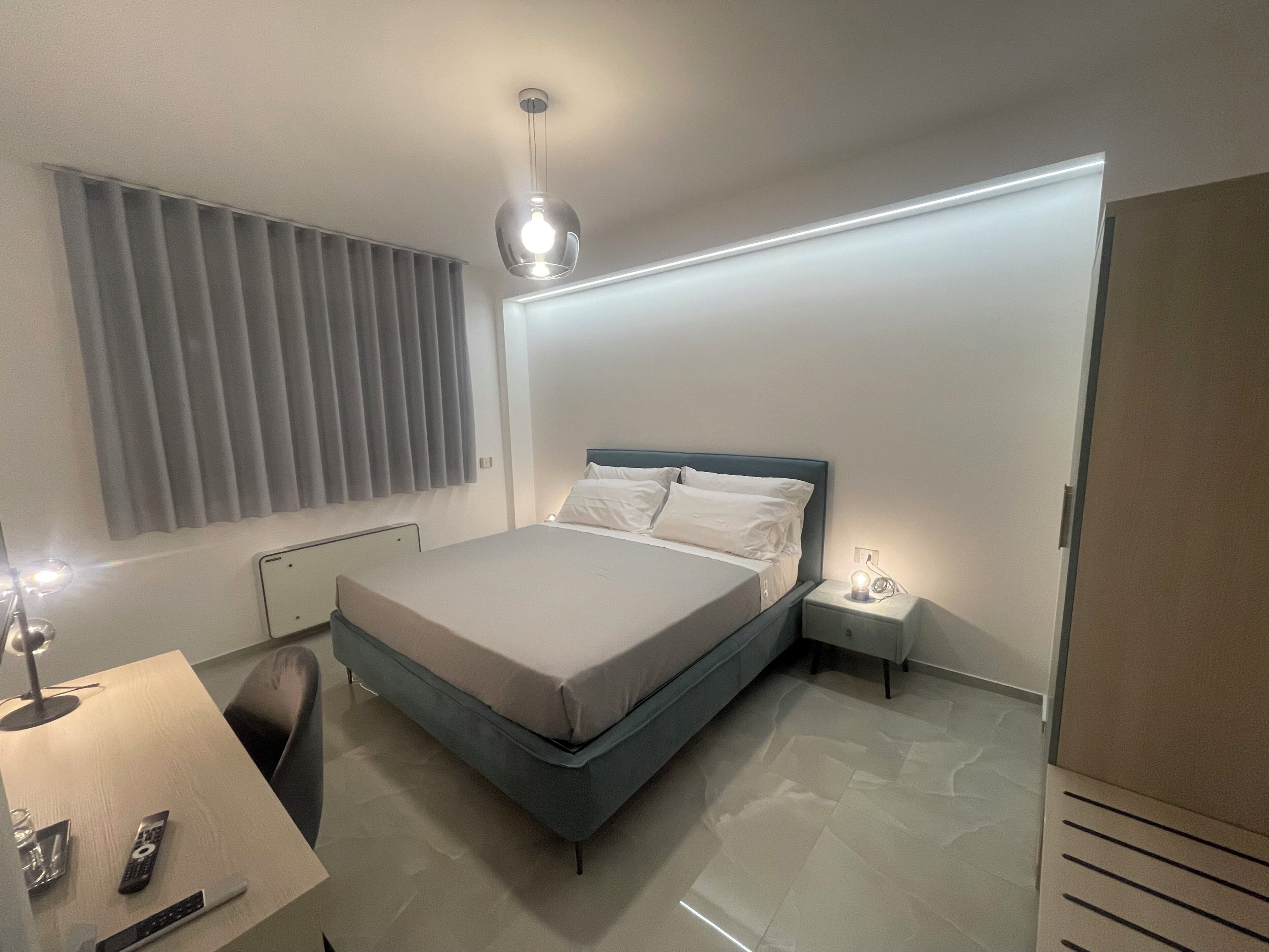 Quarto Duplo Standard | Lençóis de algodão egípcio, roupa de alta qualidade, edredões de penas 