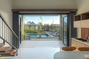 Estúdio Comfort, vista para o jardim | Interior
