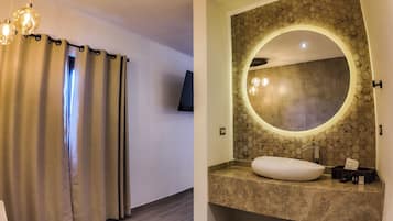 Quarto Premium | Casa de banho | Artigos de higiene pessoal grátis, toalhas fornecidas, sabão, champô