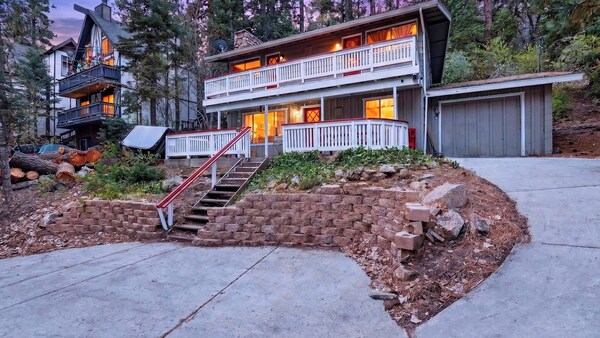 Club View Retreat By Avantstay Private Hot Tub + Outdoor Dining + Views Walk To Slopes + Golf Course - Big Bear Lake, CA