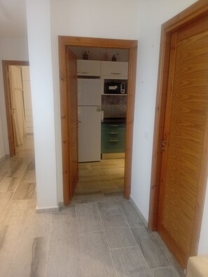 Apartamento Deluxe, varanda, Vista para a cidade | Interior